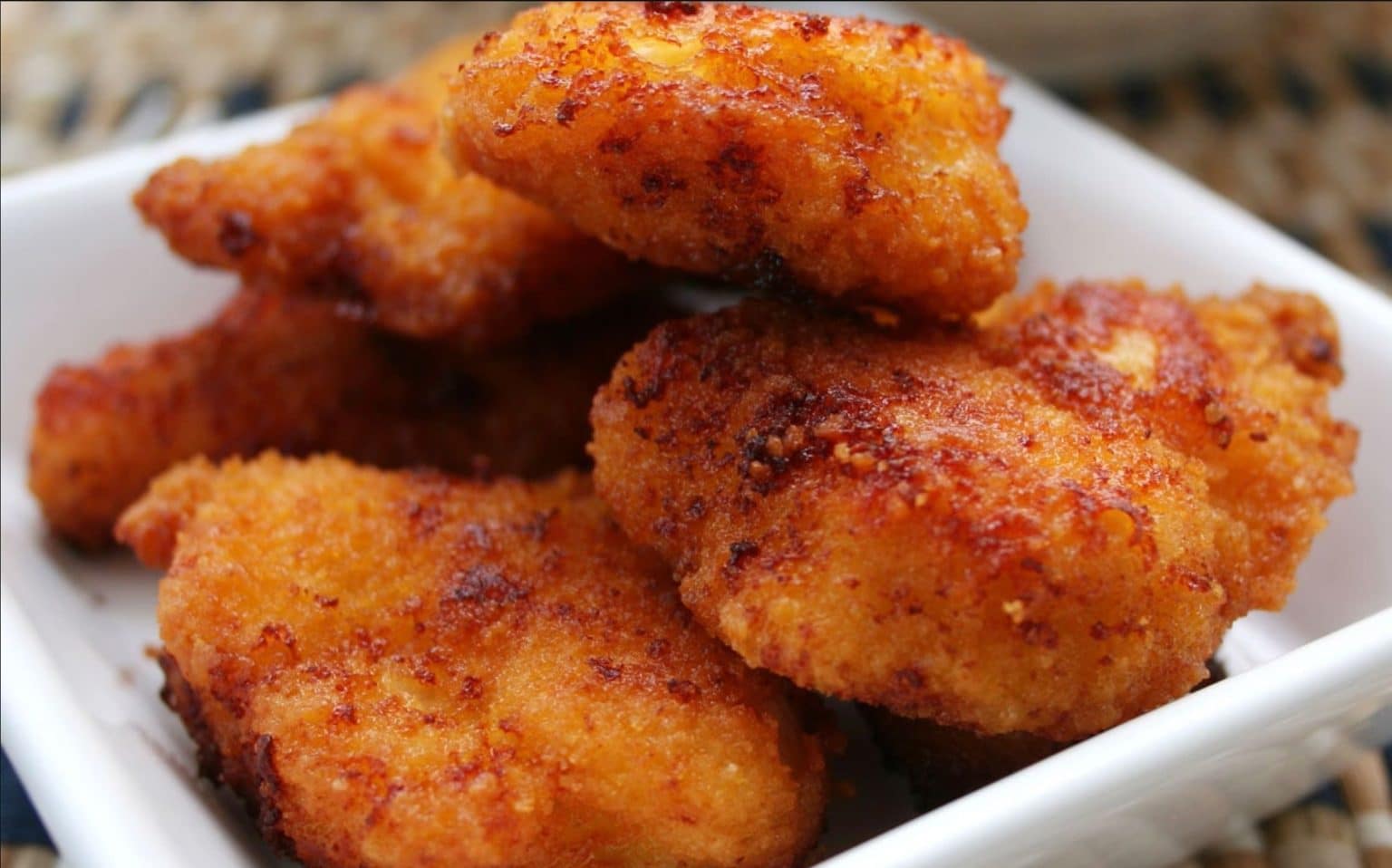 Can Dogs Eat Nuggets?Vet Approved Facts Complete guide - Doggie Food Items